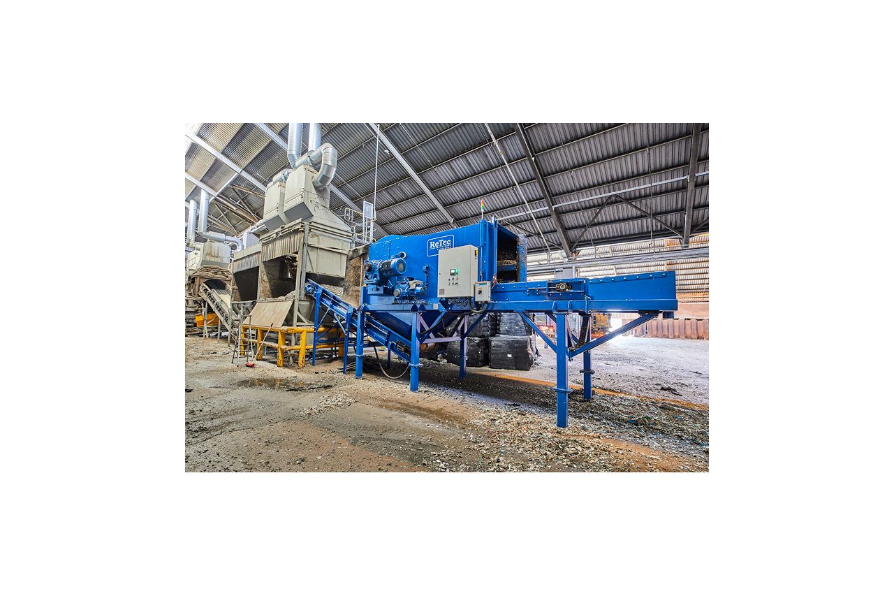 Bale opener - debaling of all kinds of wrapped bales